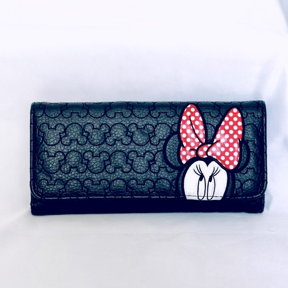 Disney | Bags | Disney Minnie Mouse Quilted Trifold Wallet | Poshmark